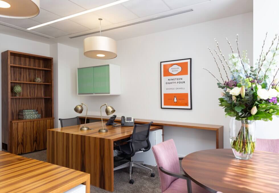 Kensington High St, W8 4SG: Office Space Rental (Serviced)