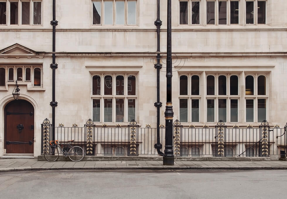 Stratton St, Mayfair, London, W1J 8LQ: Serviced Office Space